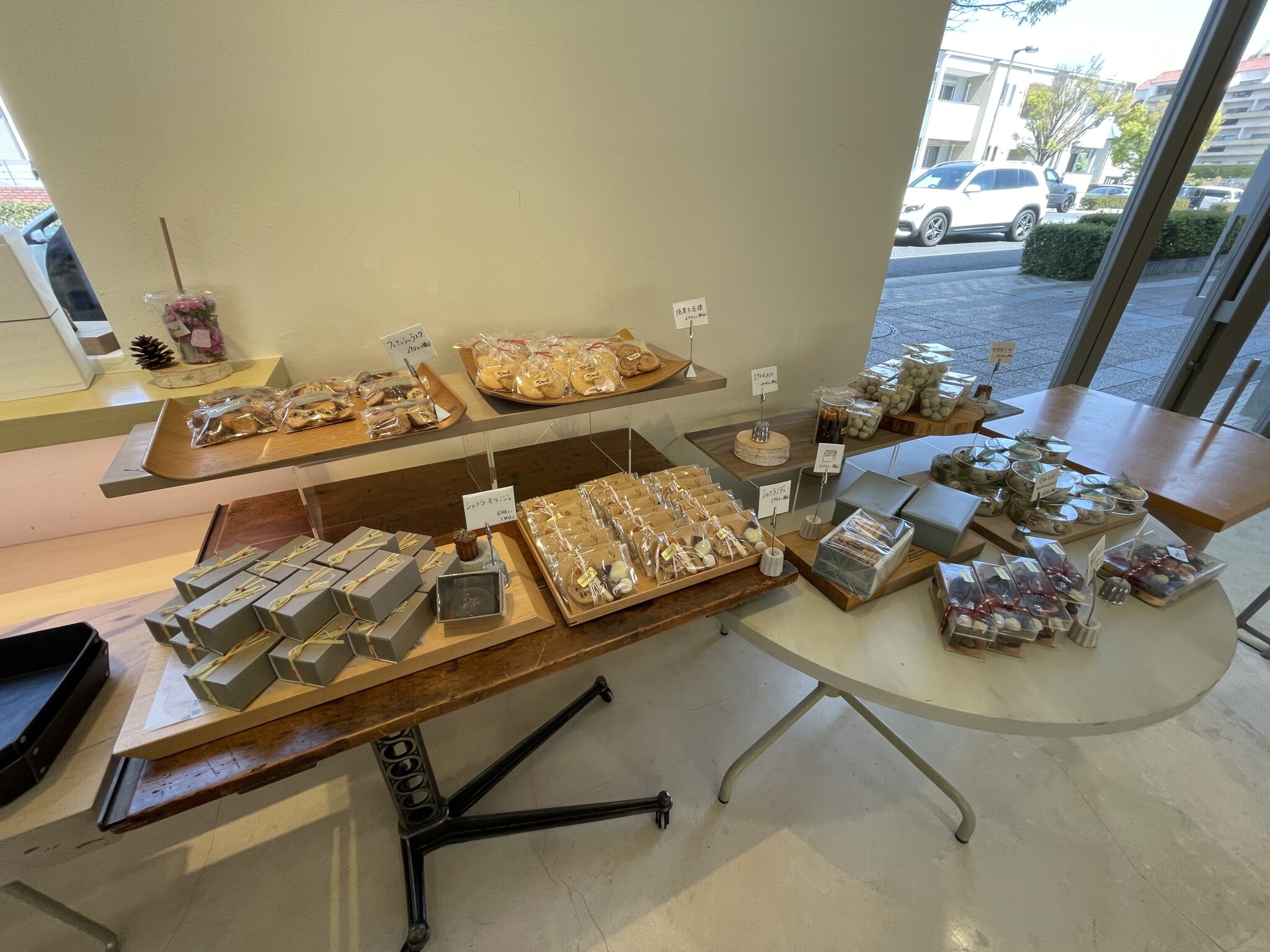 【芦屋ダニエル】大人気のカヌレ！店舗での購入方法と他おすすめスイーツ！ | 関西の美味しいものと子育てのこと